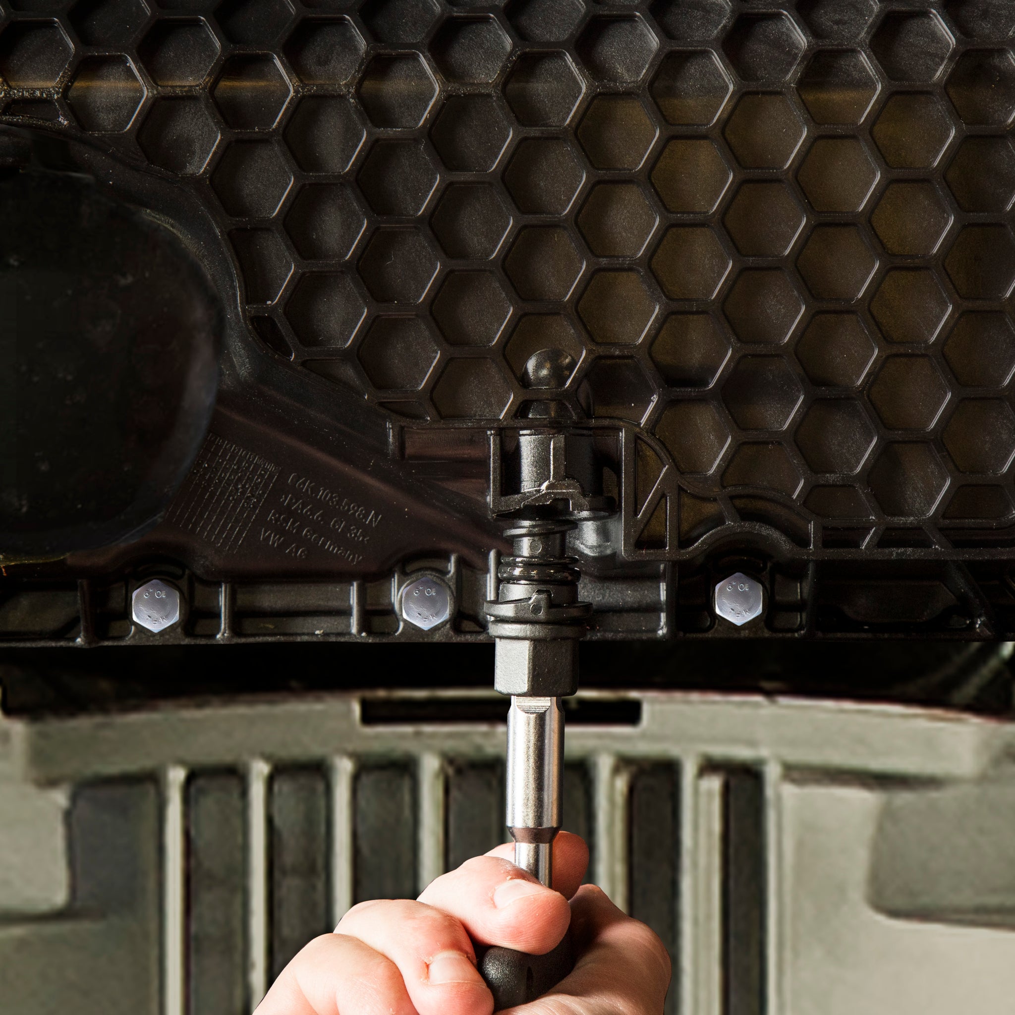 6-Piece Oil Drain Plug Wrench and Adapter Kit – Steelman Tools